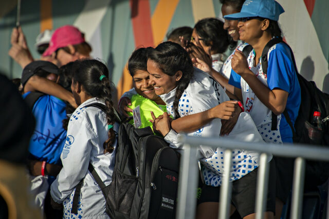 10 pictures of people living their best life - Human RACE